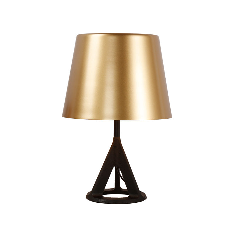 Base Metal Table Lamp – BELECOME